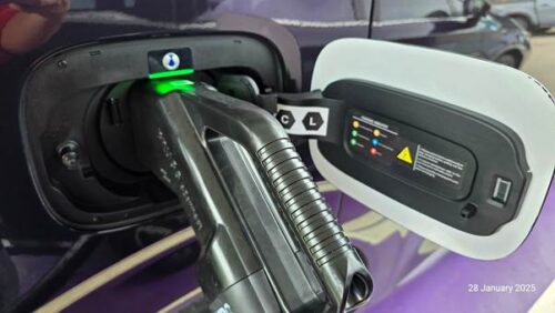 Why Leaving Your EV Battery Fully Charged or Nearly Empty for Too Long ...